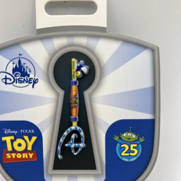 Disney | Accessories | Disney 25th Anniversary Collectible Key Pin Toy ...